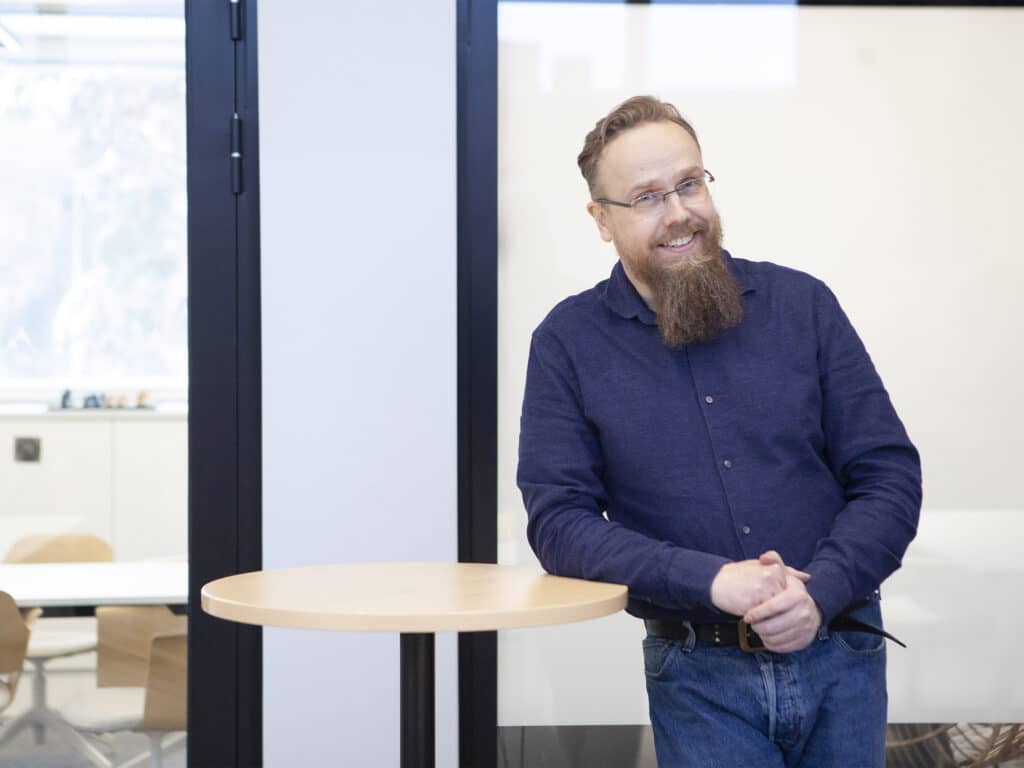 A sustainable alternative to plastic packaging materials; Interview ...